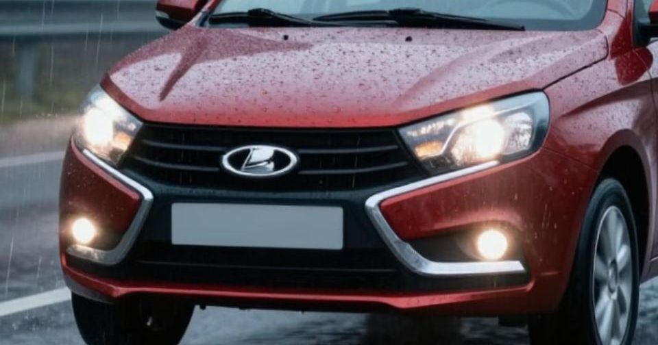 АвтоВАЗ урезал цены: сколько теперь стоят Granta и Niva Legend | REGIONS.RU